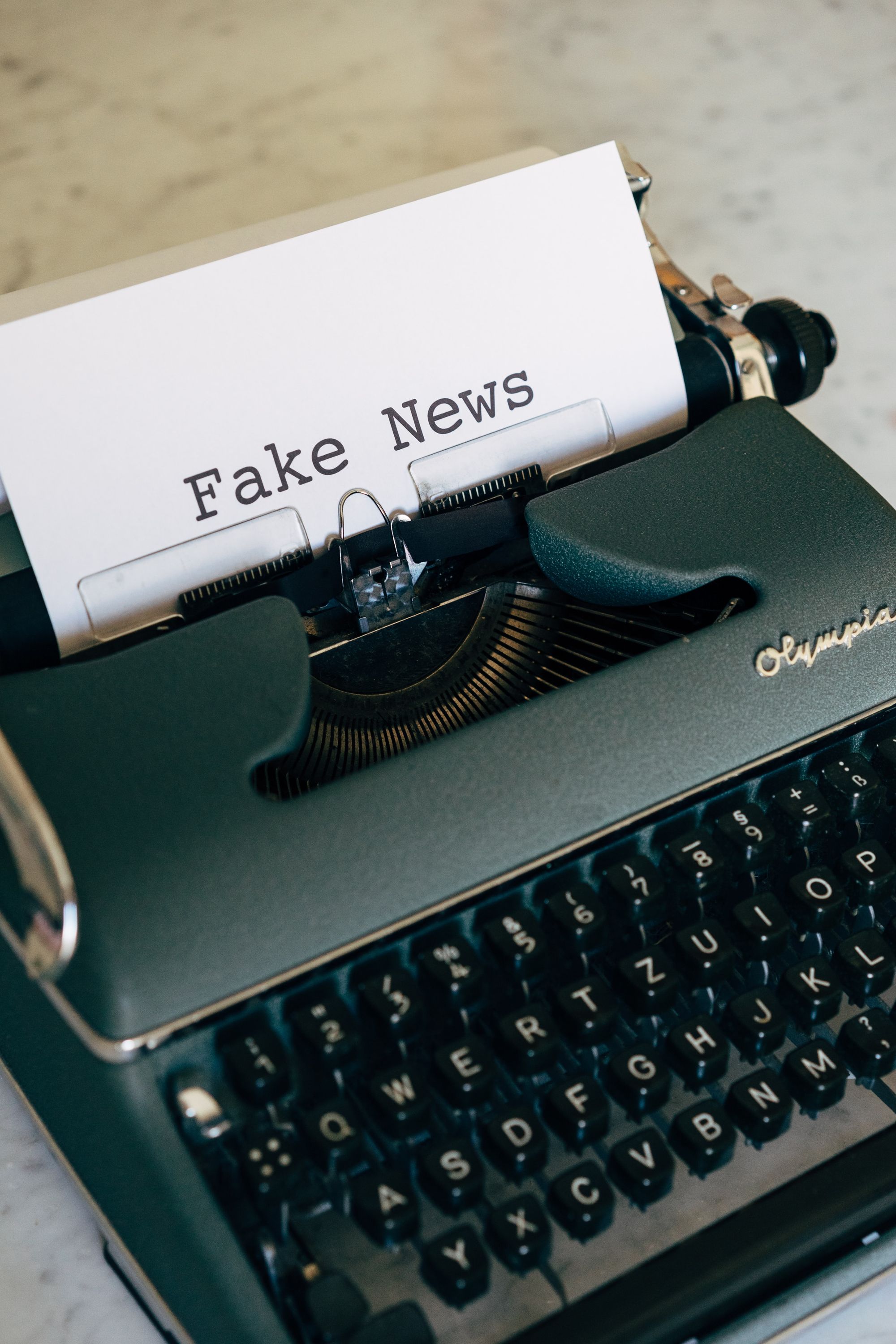 Perfil falso - quem é? | Jusbrasil